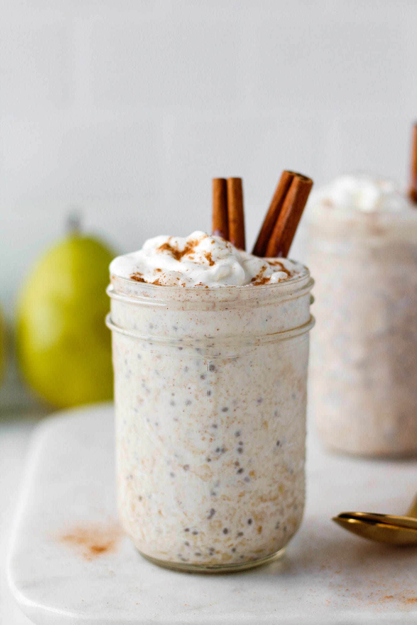 Easy Chai Spiced Overnight Oats - Hannah Magee RD